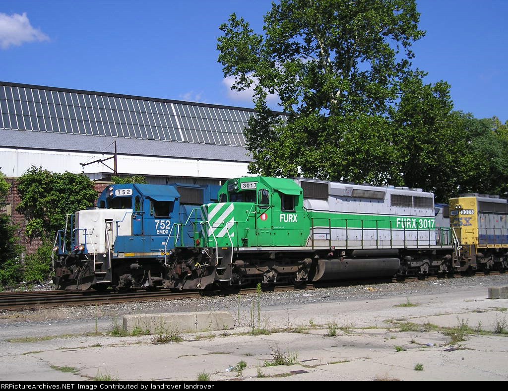 EMDX 752 On The Move South